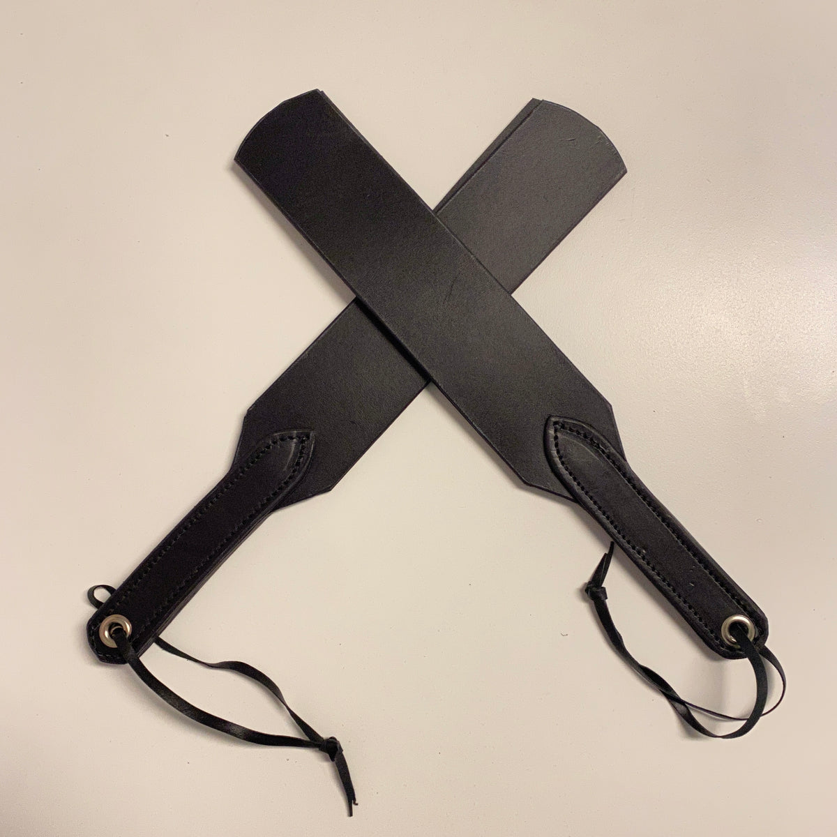 Double slapper leather paddle – Hell for Leather